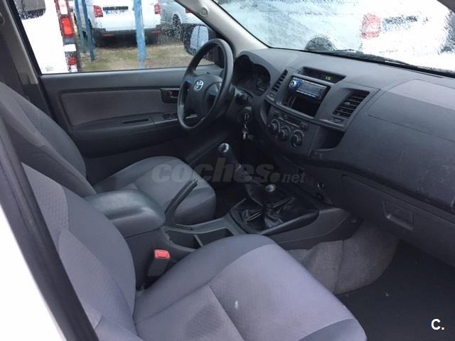 TOYOTA Hilux 2.5 D4D Doble Cabina GX 4x4 4p. con 78000 kms en Madrid - totocoches.com