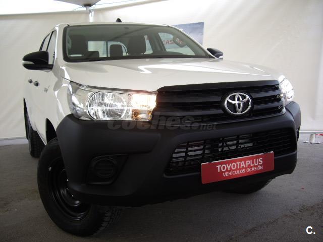 TOYOTA Hilux 2.4 D4D Cabina Doble GX 4x4 4p. con 8402 kms en Sevilla - totocoches.com