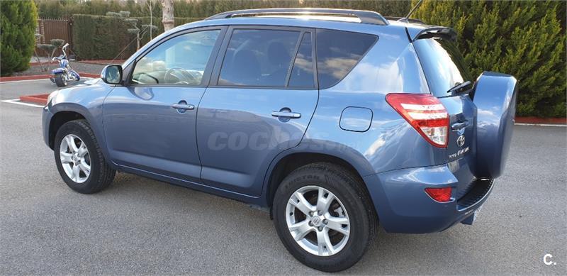 TOYOTA rav4 4x4 2.2 d4d advance 4x2 Diesel de color Azul (Azul) del año ...