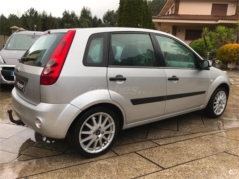 FORD Fiesta (2005) - 2.500 € en Pontevedra | Coches.net