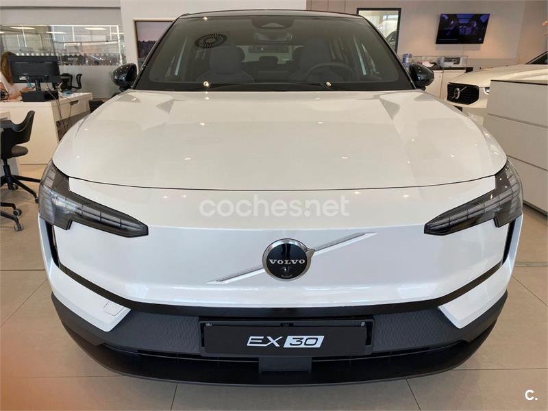 VOLVO EX30 Single Motor Plus Auto 5p. - 632 €/mes | Coches.net