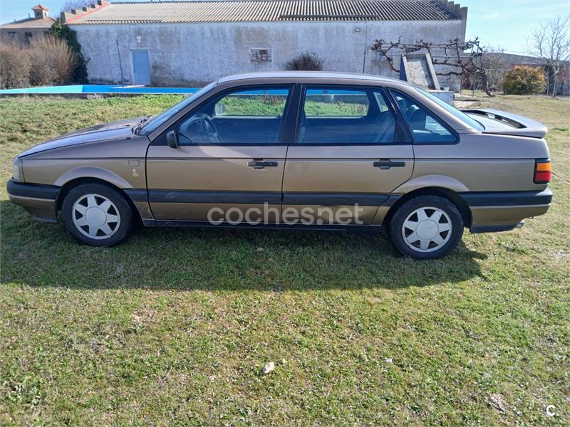 VOLKSWAGEN PASSAT 1.8 GL (1988) - 2.400 € en Valladolid | Coches.net