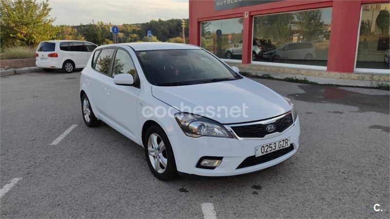 KIA ceed (2010) - 4.800 € en Barcelona | Coches.net