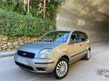 FORD Fusion (2004) - 2.350 € en Barcelona | Coches.net