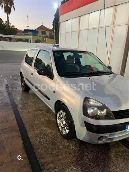 RENAULT Clio (2002) - 800 € en Alicante | Coches.net