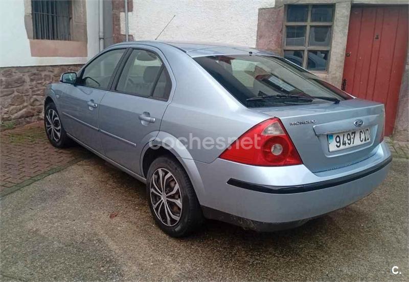 FORD Mondeo (2003) - 2.300 € en Navarra | Coches.net