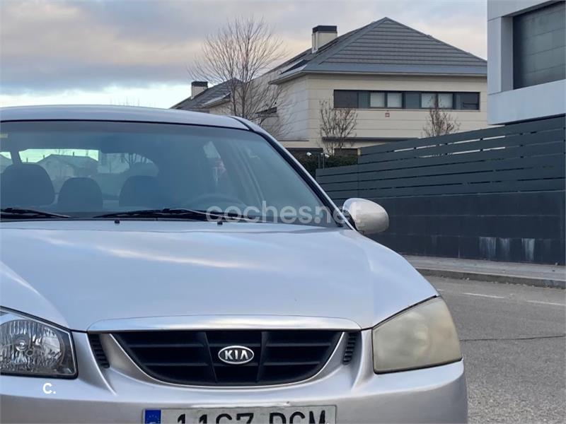KIA Cerato (2005) - 950 € en Madrid | Coches.net