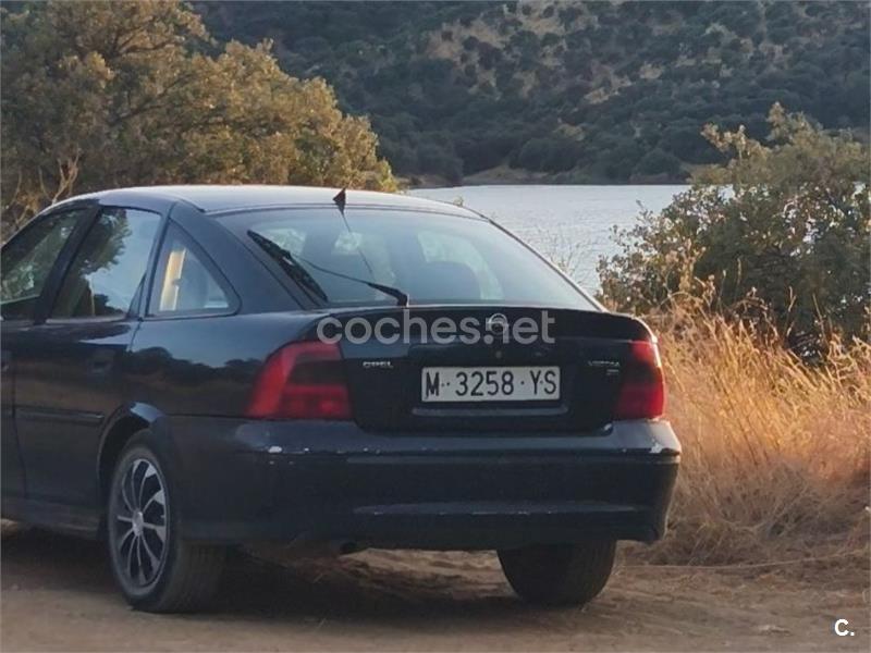 OPEL Vectra (2000) - 1.500 € en Ciudad Real | Coches.net