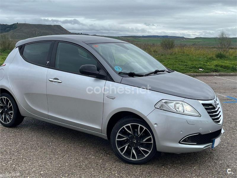 LANCIA Ypsilon (2014) - 9.900 € en Madrid | Coches.net