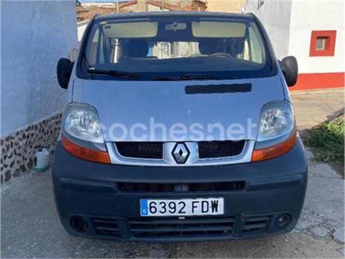 RENAULT 27 CORTO NORMAL 1.9DCI100 (2006) - 6.500 € en | Coches.net