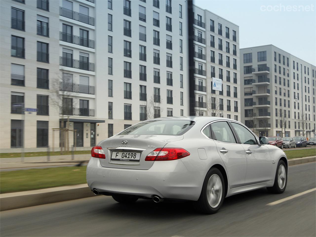 Infiniti M35h: Híbrido de récord | Noticias coches.net