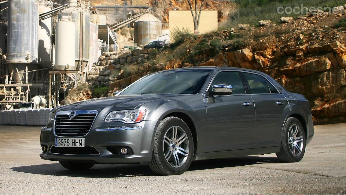 Lancia Thema 3.0 Multijet 190 CV: No todo es músculo | Noticias coches.net
