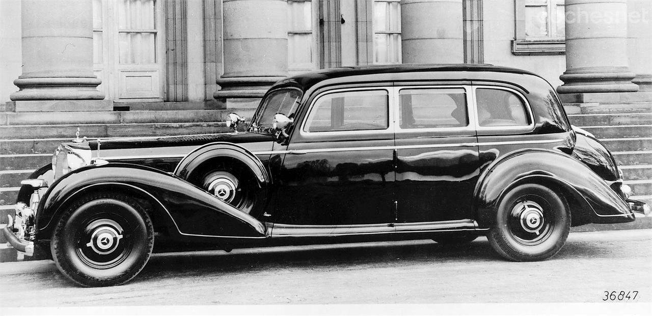 Mercedes-Benz 770 "Grosser" W150 (1938-1943).