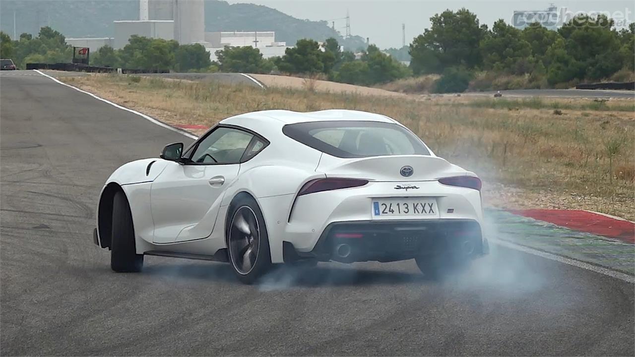 Fotos de TOYOTA Supra - Galería completa | Coches.net
