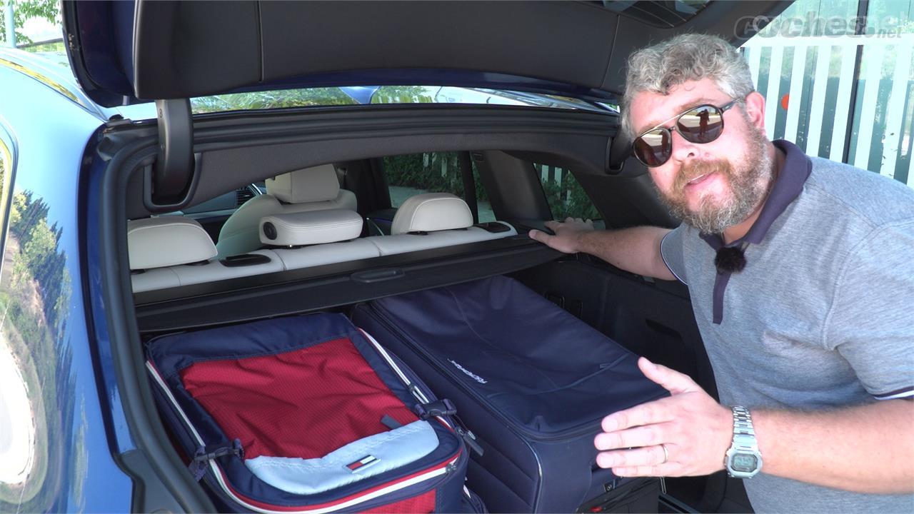 Consejos para viajar seguro y organizar tu maletero | Noticias coches.net