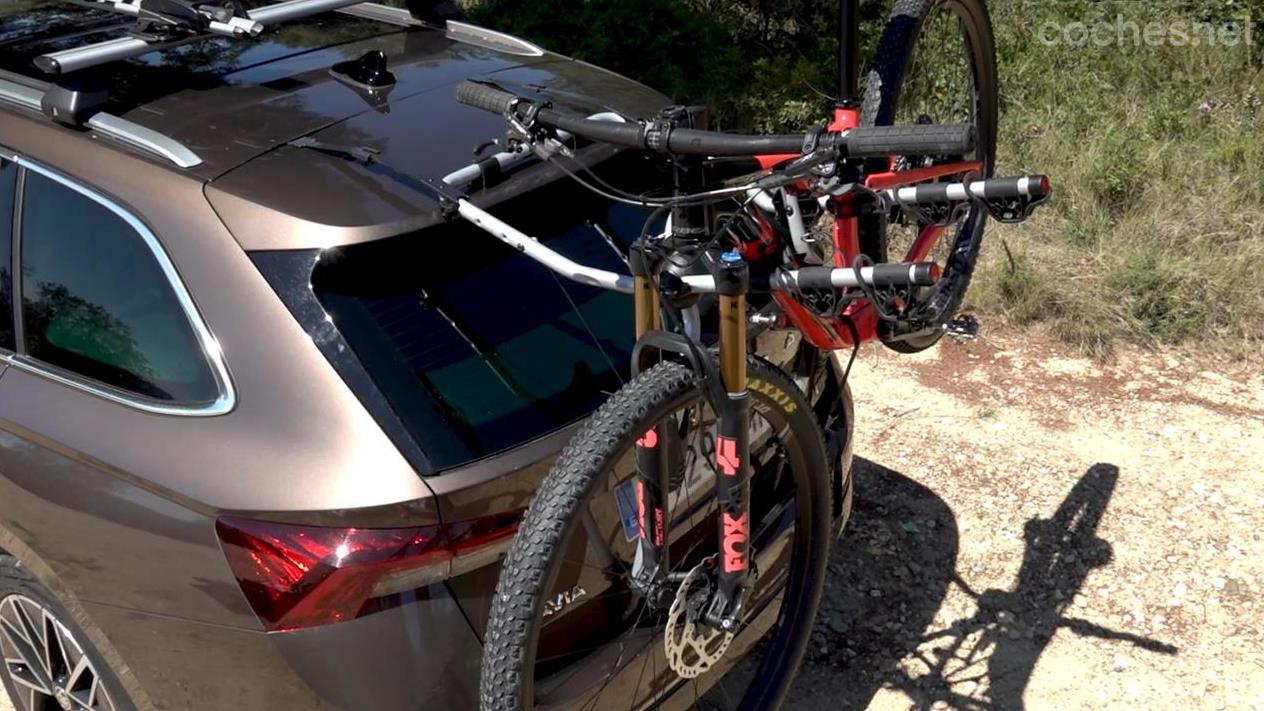 Formas de llevar la bici en el coche: en el maletero o con ...