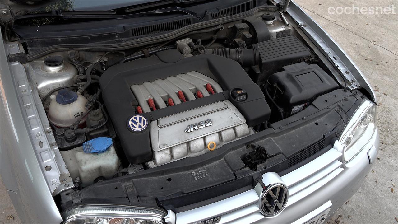 Volkswagen Golf R32 2003 vs Golf R 20 aniversario 2023 | Noticias ...