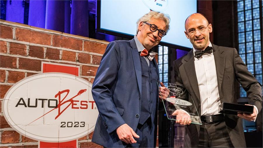 El Renault Austral recibe el premio "Best Buy Car" de AutoBest en ...