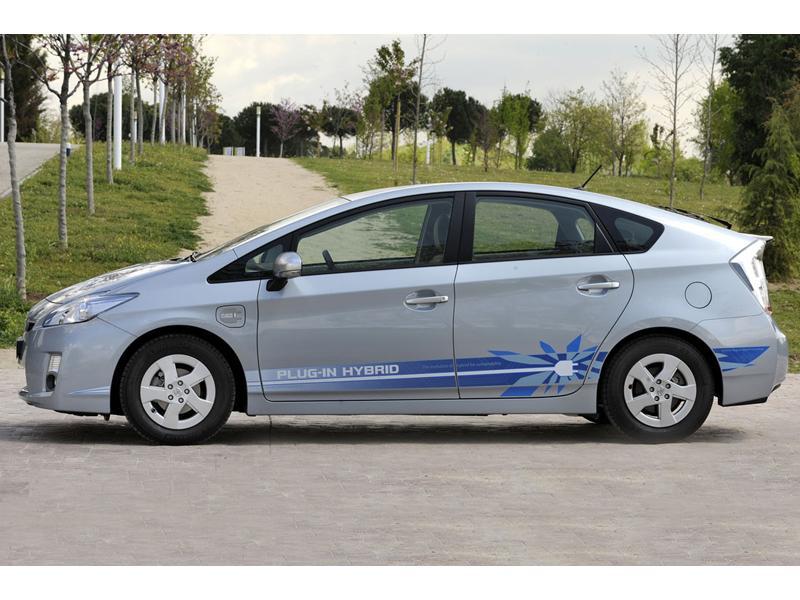 Toyota Prius PHV: El híbrido de los híbridos | Noticias coches.net