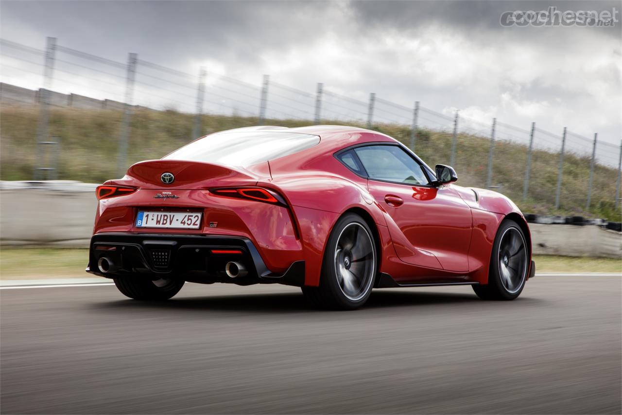 Fotos de TOYOTA Supra - Galería completa | Coches.net