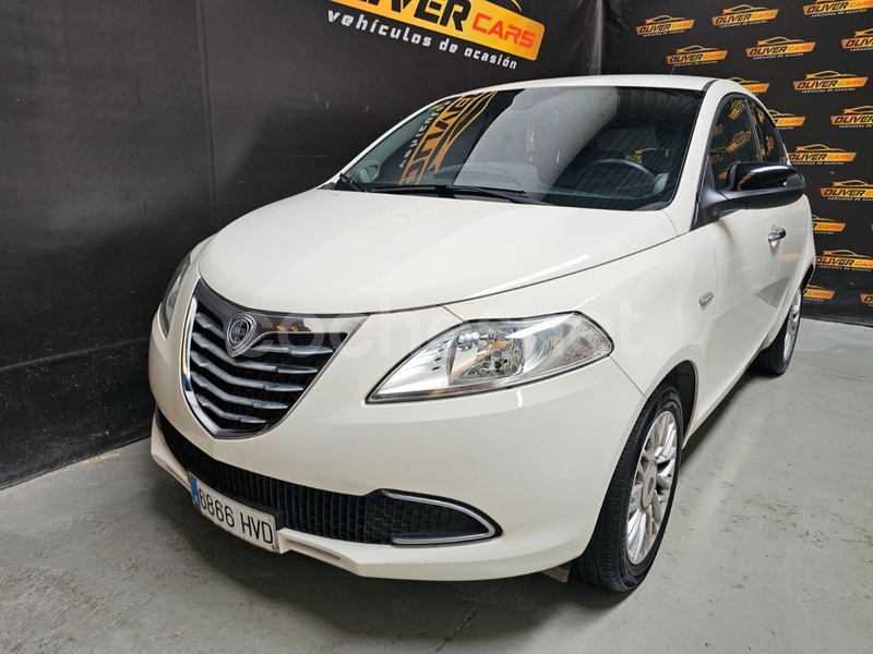 LANCIA Ypsilon (2014) - 6.700 € en Valencia | Coches.net