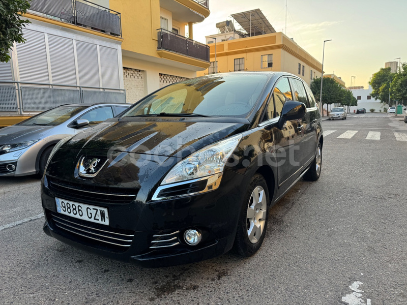 PEUGEOT 5008 (2010) - 5.450 € en Sevilla | Coches.net