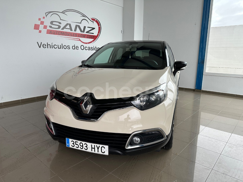 RENAULT Captur (2014) - 10.300 € en Badajoz | Coches.net