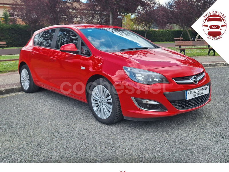OPEL Astra (2013) - 8.600 € en Navarra | Coches.net
