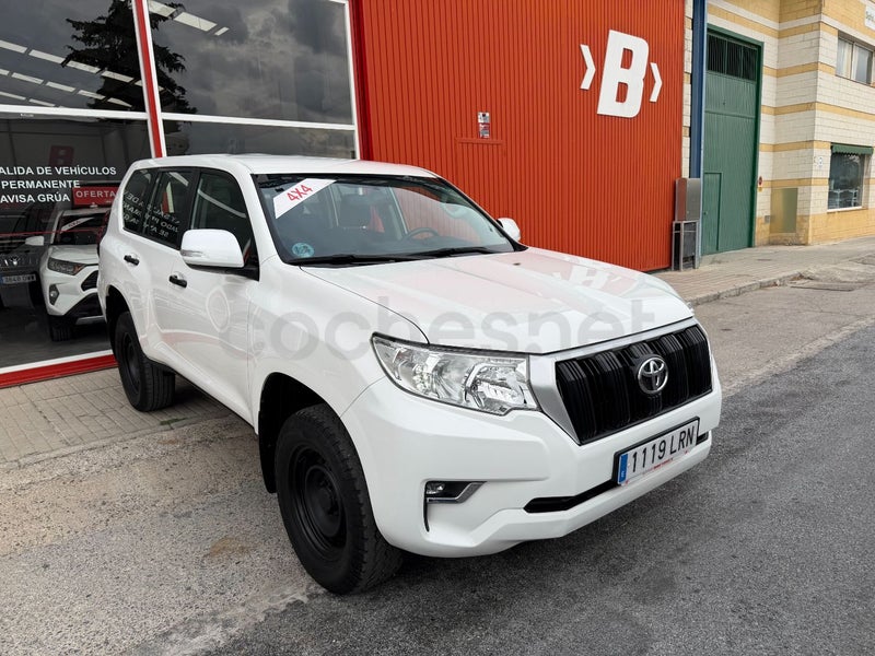 TOYOTA 2.8 D4D GX 7 Plazas (2021) - 46.900 € en Jaén | Coches.net