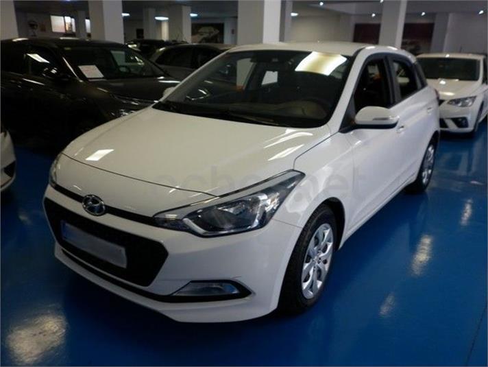HYUNDAI 1.2 MPI Essence (2017) - 9.900 € en Baleares | Coches.net